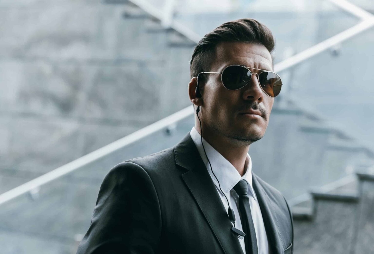 What Do Bodyguards Wear? | Global Risk Solutions, Inc.